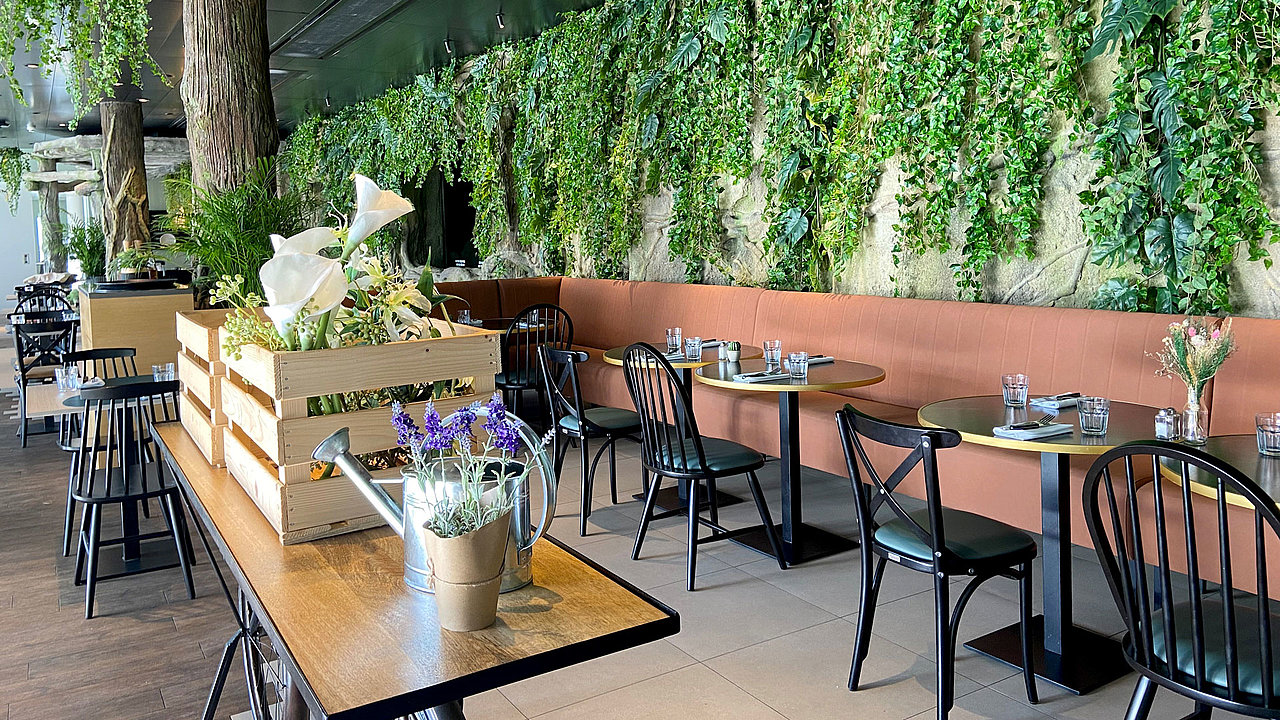 The garden restaurant store